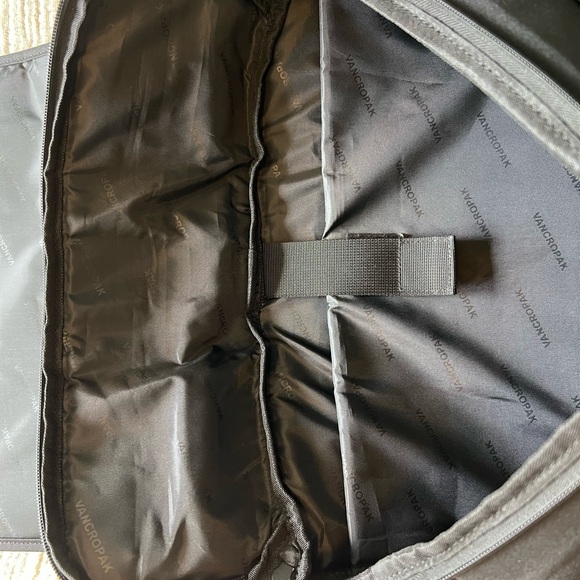 Bags | Nwot Padded Laptop Case Lots Of Storage | Poshmark